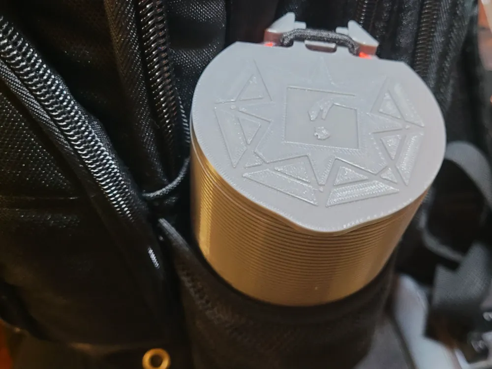 Mini Backpack Trash Bin – Kostenloses 3D-Druckmodell – MakerWorld