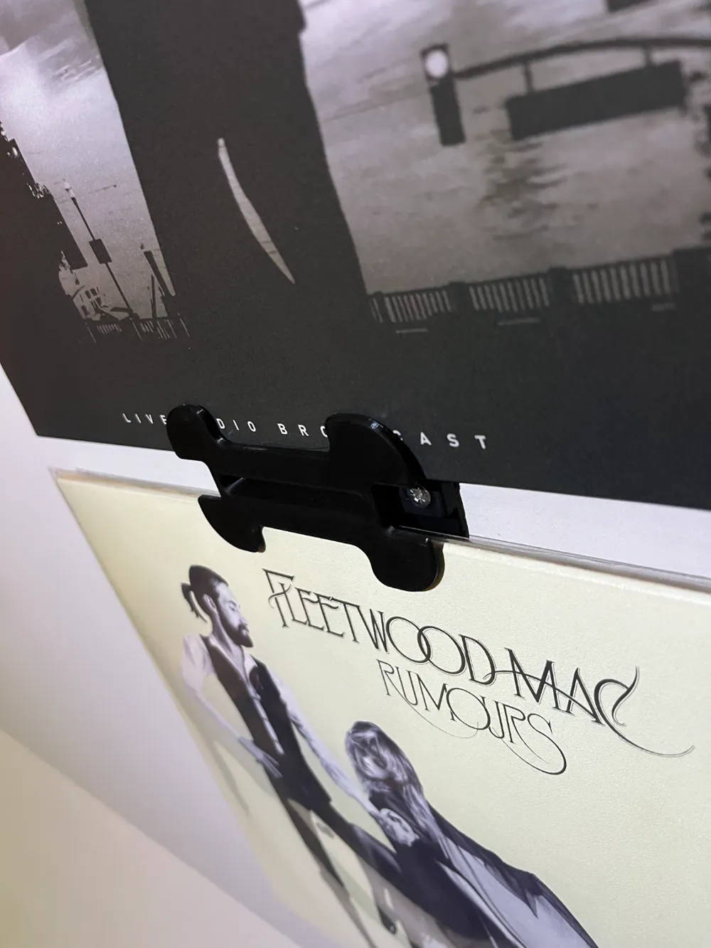 Vinyl records wall mounts by Stoom - MakerWorld