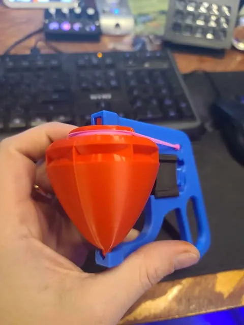 Spinner Top Gun Spins for over a minute! by KenPrint3D - MakerWorld