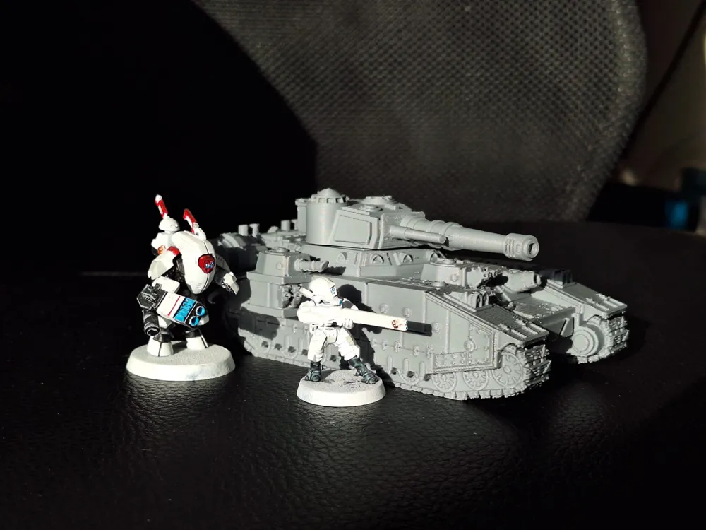 Warhammer Baneblade Tank by Waffles - MakerWorld