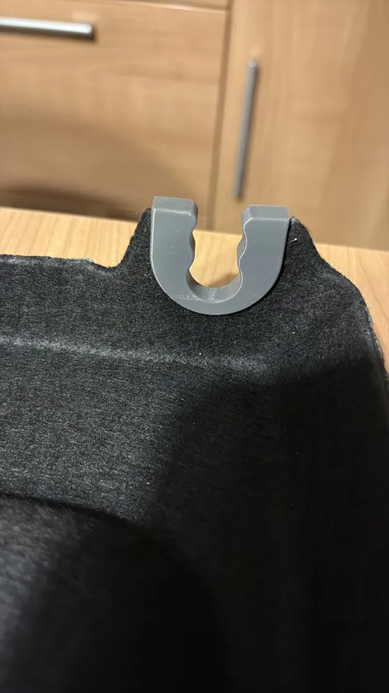 Renault Clio Parcel Shelf Clip - Free 3D Print Model - MakerWorld