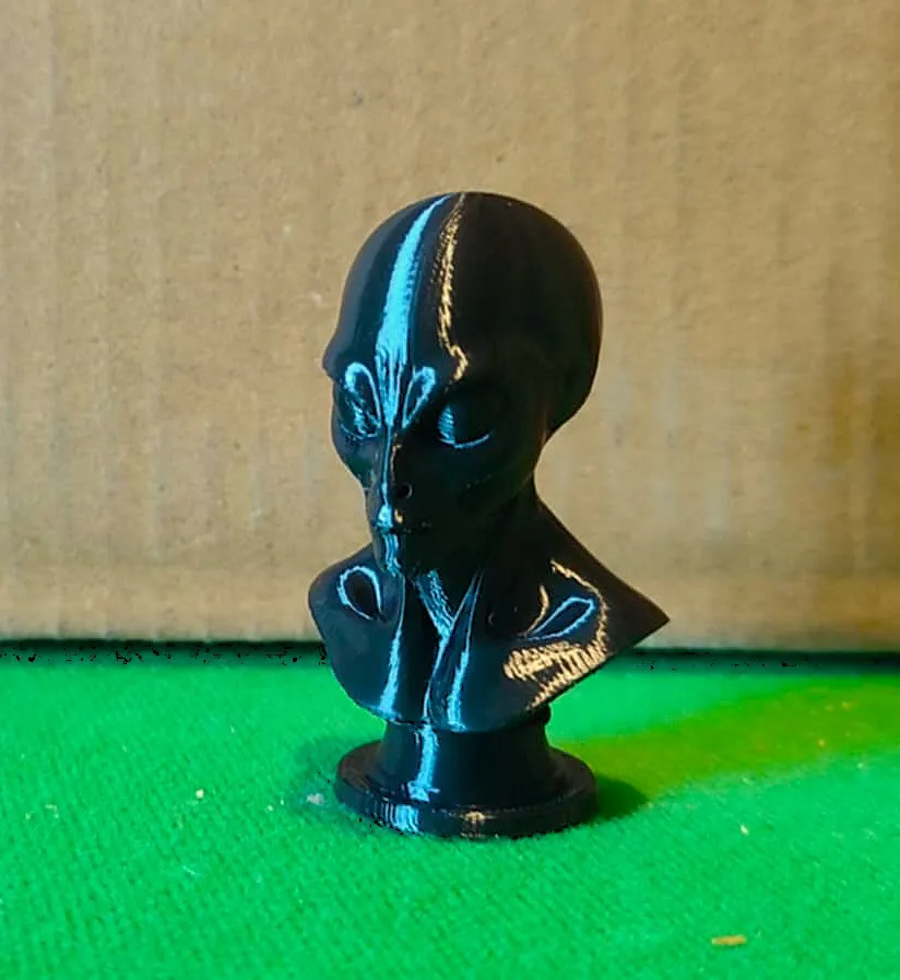 Bust Martian by SwotariCZ - MakerWorld