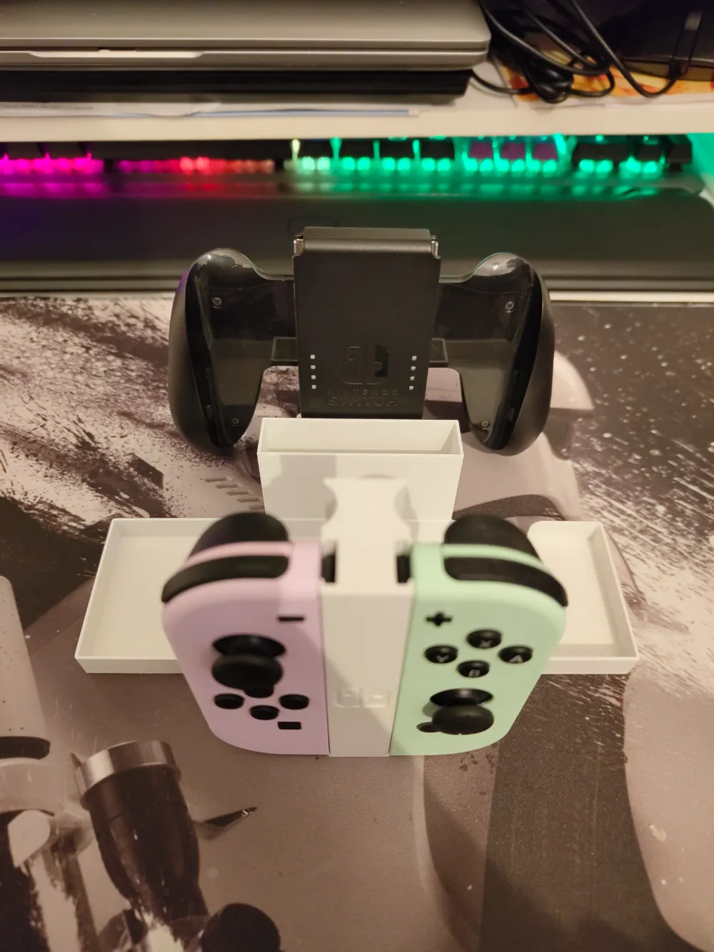 Nintendo Switch Oled Dock Base + Joycon holder by Paolo MakerWorld: Download Free 3D Models