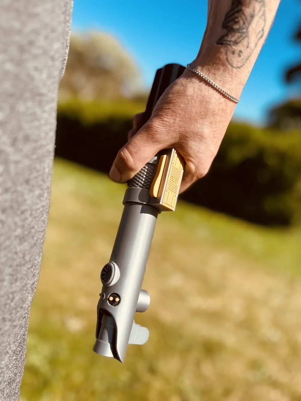 Anakin Skywalker Lightsaber – Revenge of the Sith by TAH3DGeek ...