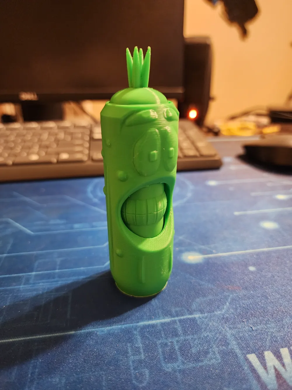 Paul The Pickle Fidget Face by digitallyforgeddesigns - MakerWorld