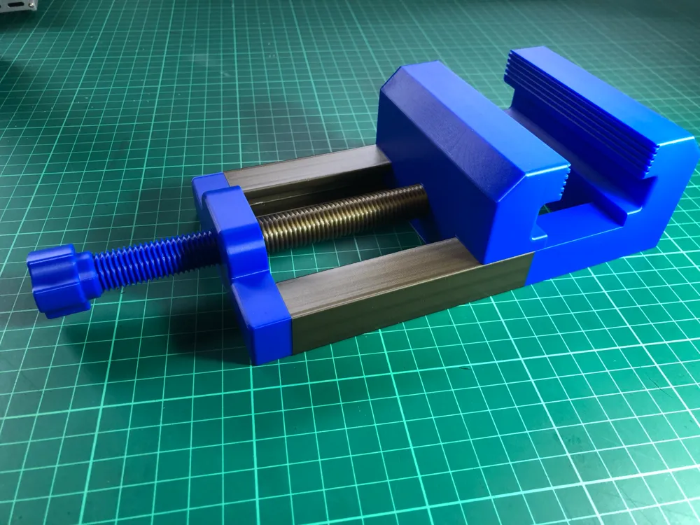 Large Sliding Jaw Vice by kevr102 - MakerWorld