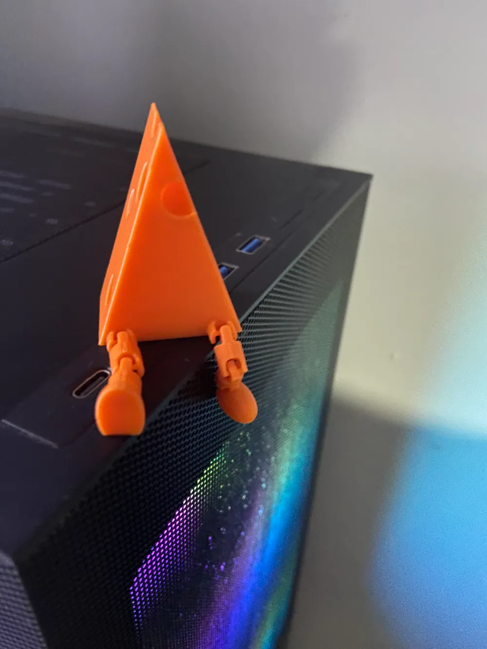 Articulated Red Lester by Morganja - MakerWorld