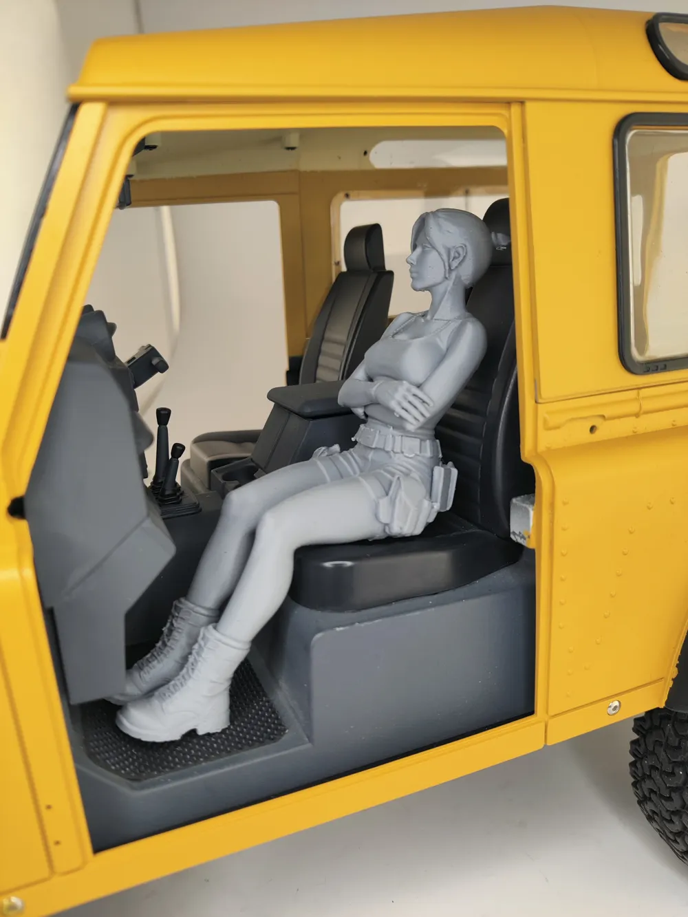 Girl Lara type sitting for rc scaler/crawler 1:10 - Free 3D Print Model ...