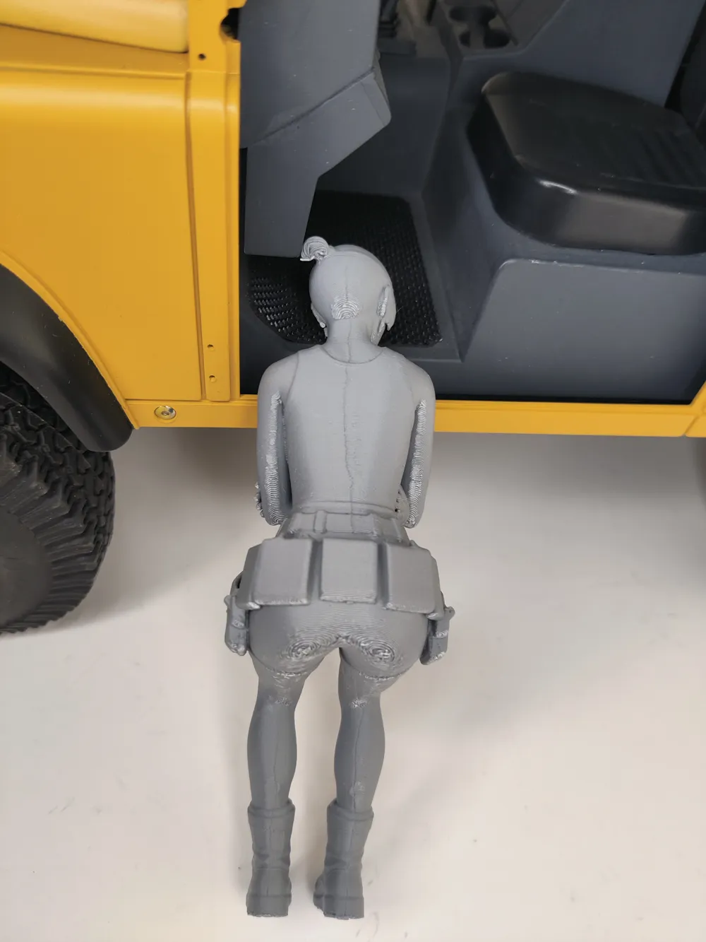 Girl Lara type sitting for rc scaler/crawler 1:10 - Free 3D Print Model ...