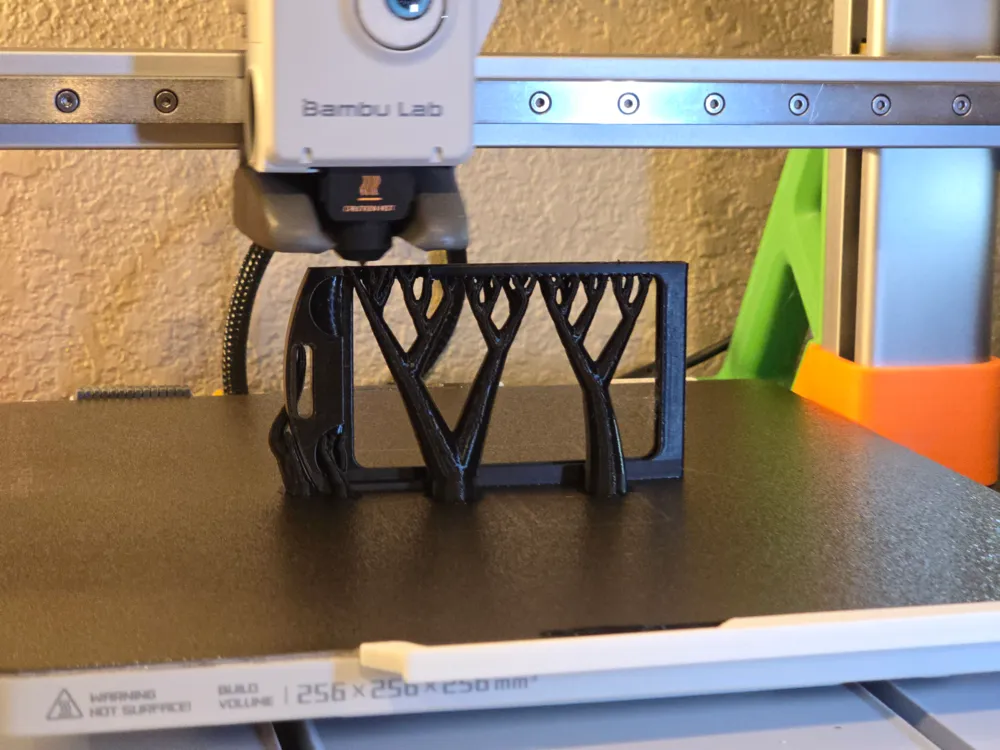 3 ID Badge Holder with notches Remixed by fairclothr1 - MakerWorld