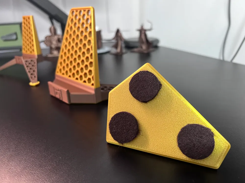 Rotating Ipad/ Tablet/ Phone Hex Theme Desk Stand by Peter Martin ...