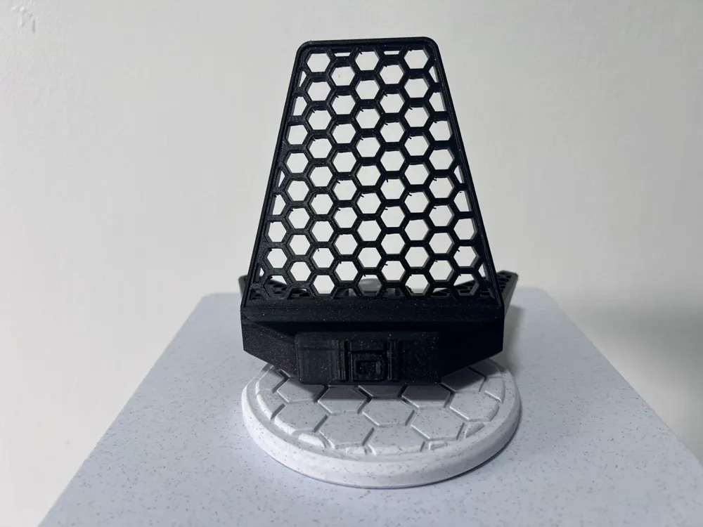 Rotating Ipad/ Tablet/ Phone Hex Theme Desk Stand by Peter Martin ...