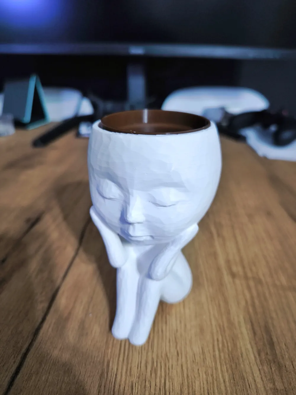 Seated Woman Mini Planter – Elegant & Functional by Getprinted3D MakerWorld: Download Free 3D Models