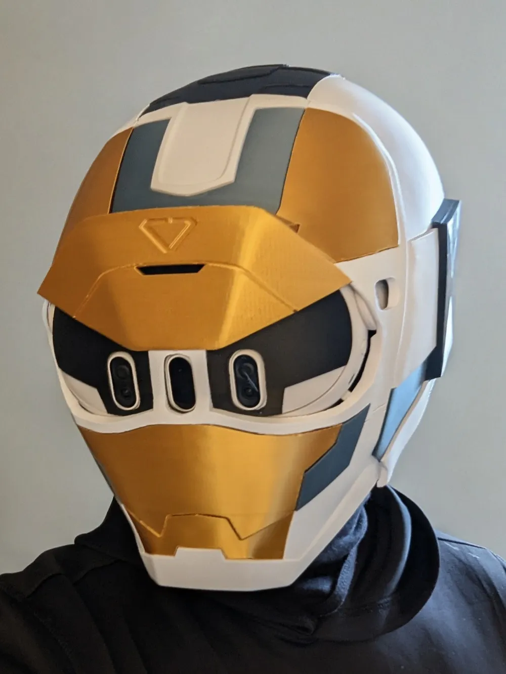 NovaHeadware 赛博头盔 (多色版本) 来自 NovaHeadware MakerWorld：免费下载 3D 模型