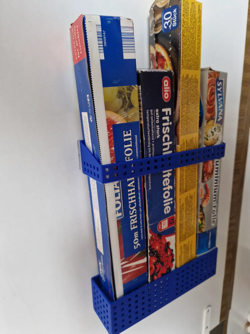 Holder for aluminium foil or bakingpaper by Fabio - MakerWorld