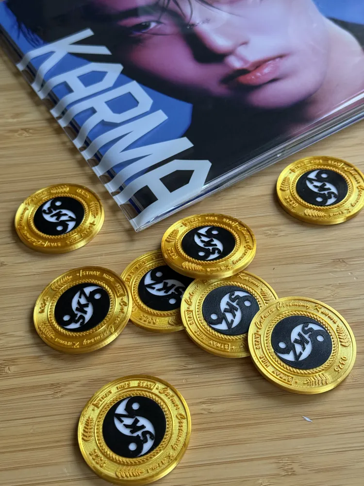 Llavero de Moneda Karma de Stray Kids de Doble Cara por ntnt MakerWorld: Descarga Modelos 3D ...