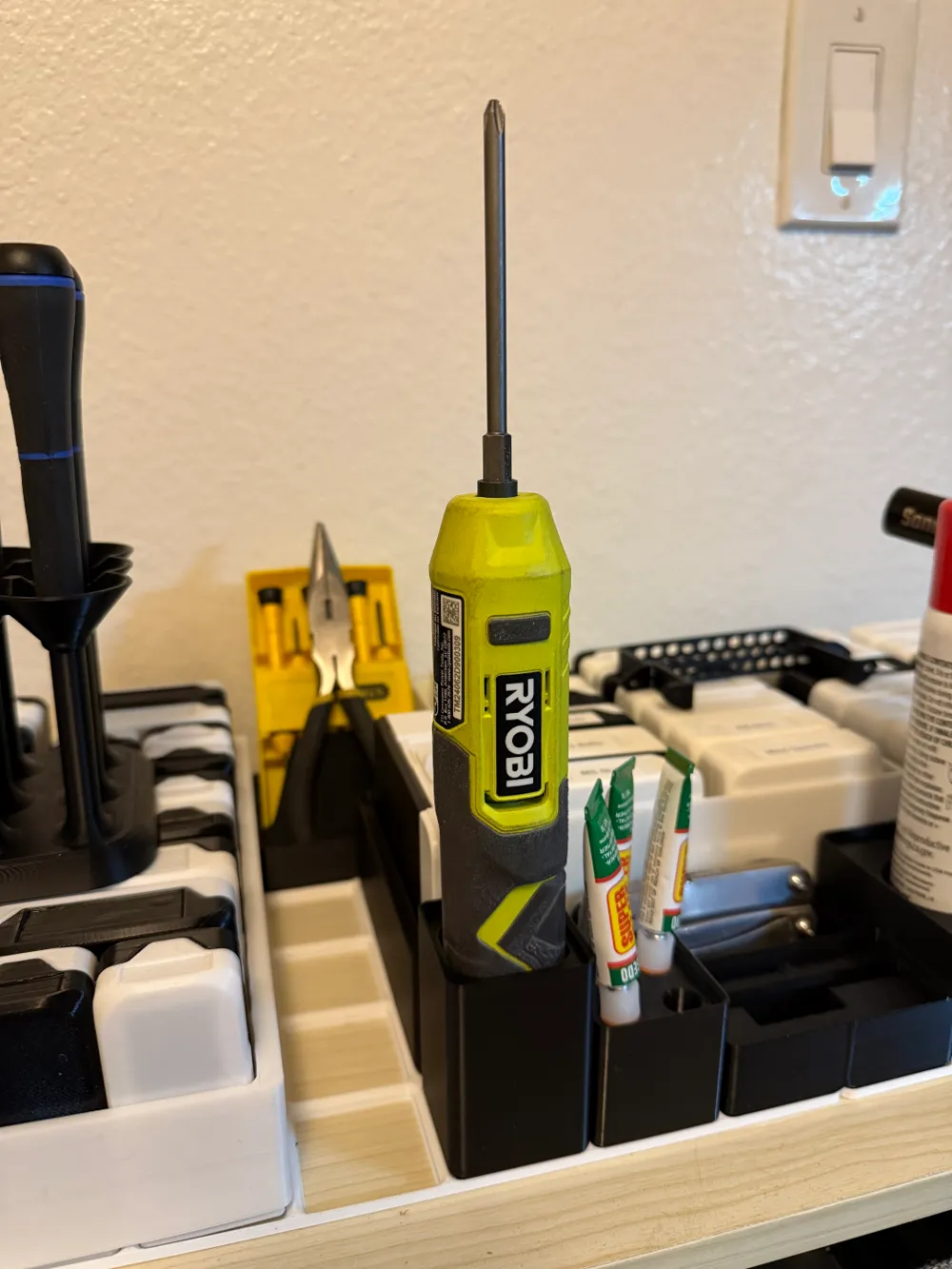 Ryobi FDV01 4V Screwdriver GridFinity Tray by t3rminallychill - MakerWorld