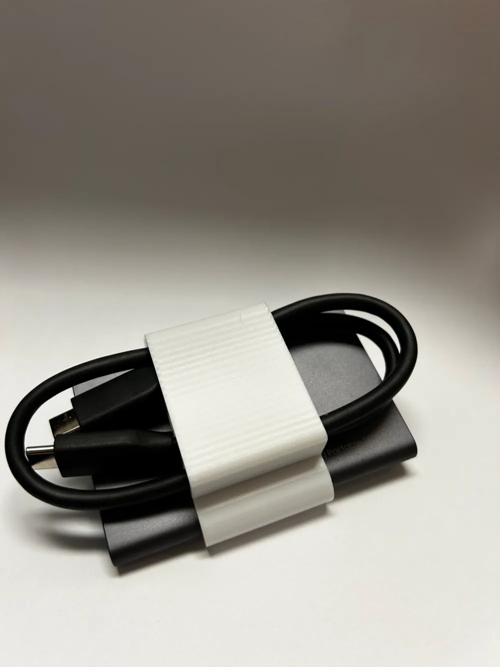Cable holder clip for Samsung T7 SSD by bottiverden - MakerWorld