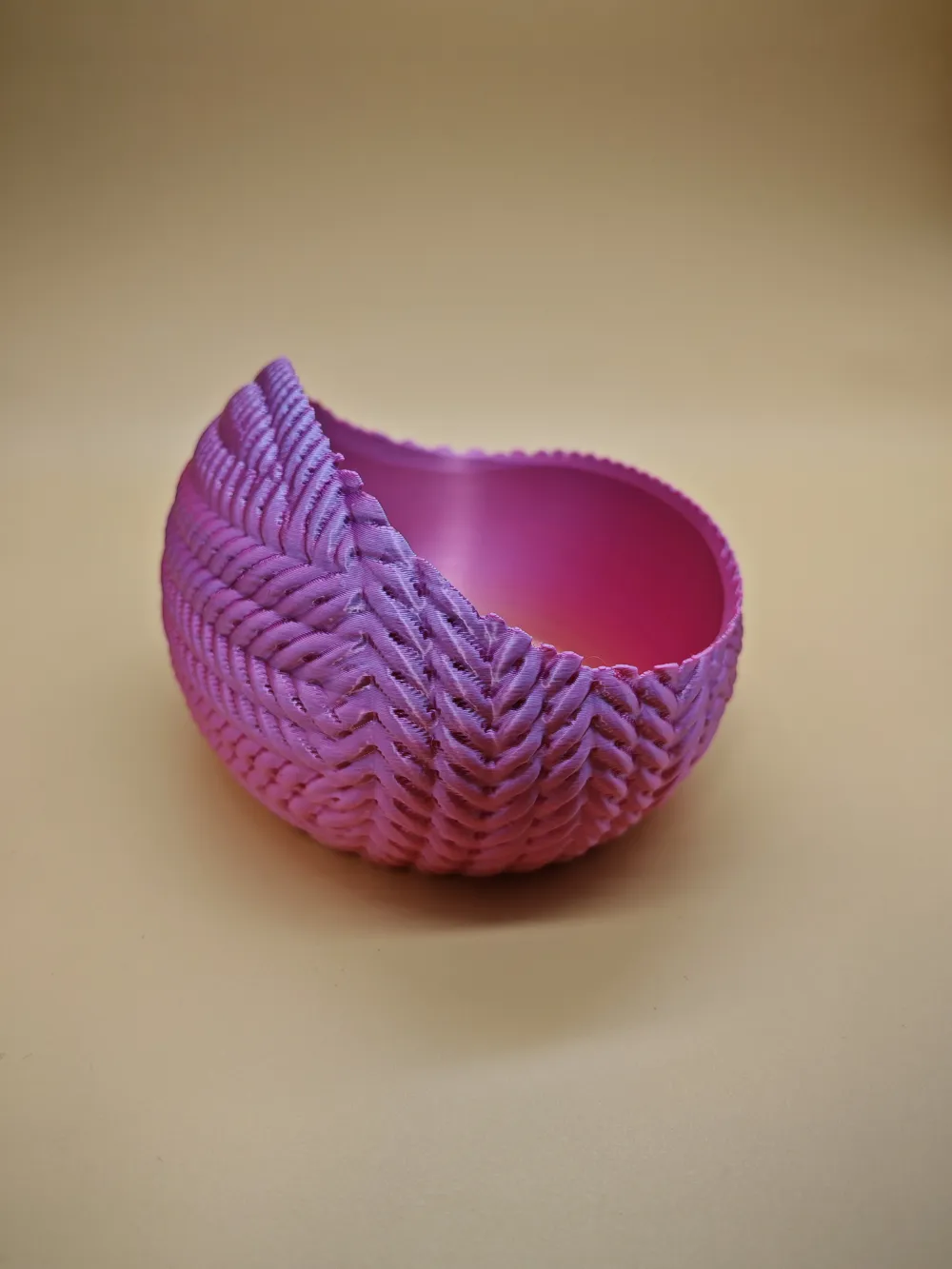 Easter Bowl Egg Shell knitted - Free 3D Print Model - MakerWorld