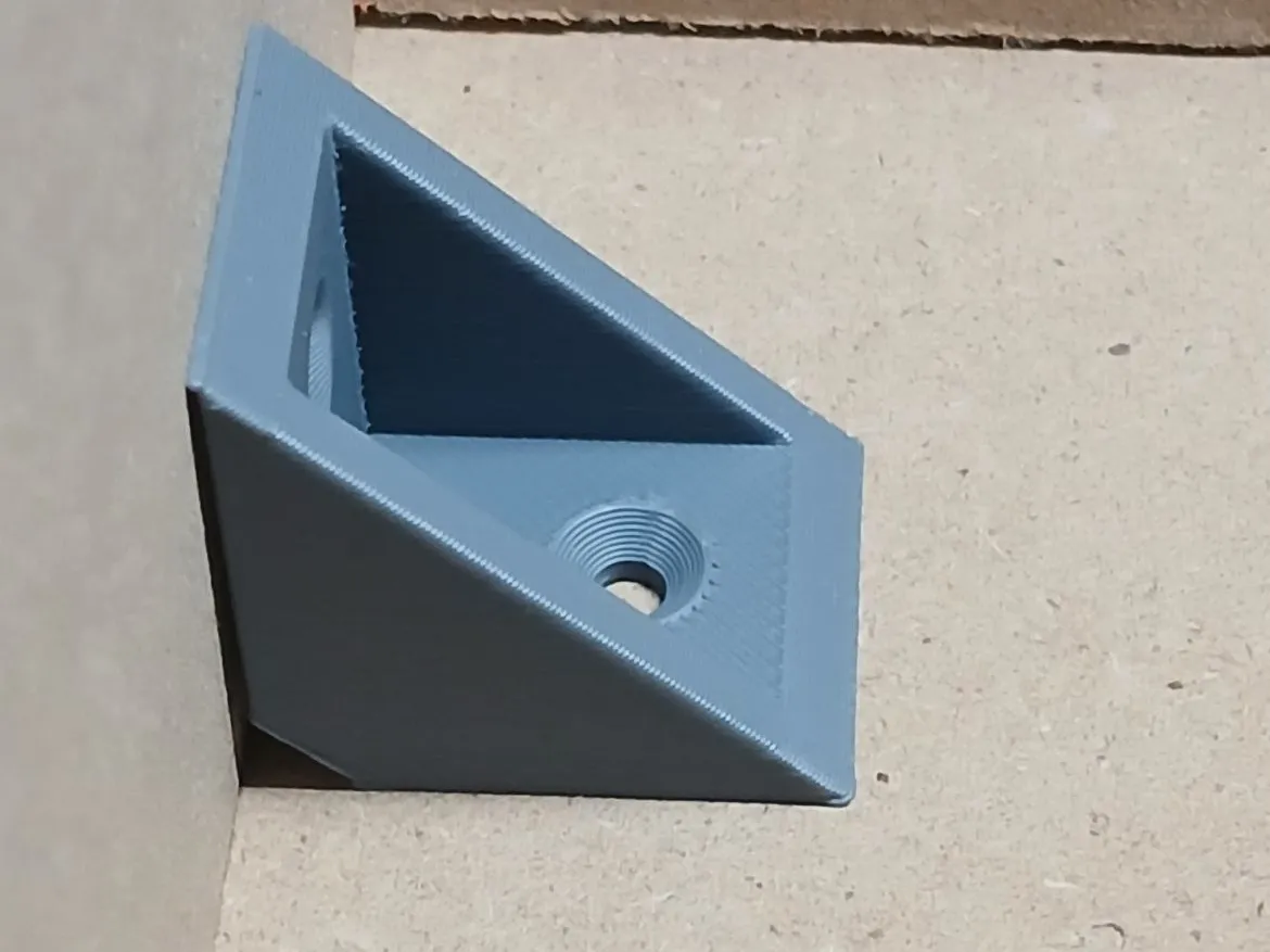 Corner Bracket 25x25x20mm M3 screws - Free 3D Print Model - MakerWorld