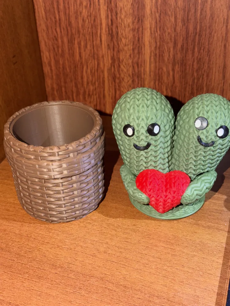 Hugging Cactus Valentine Planter & Storage Box - Free 3D Print Model ...