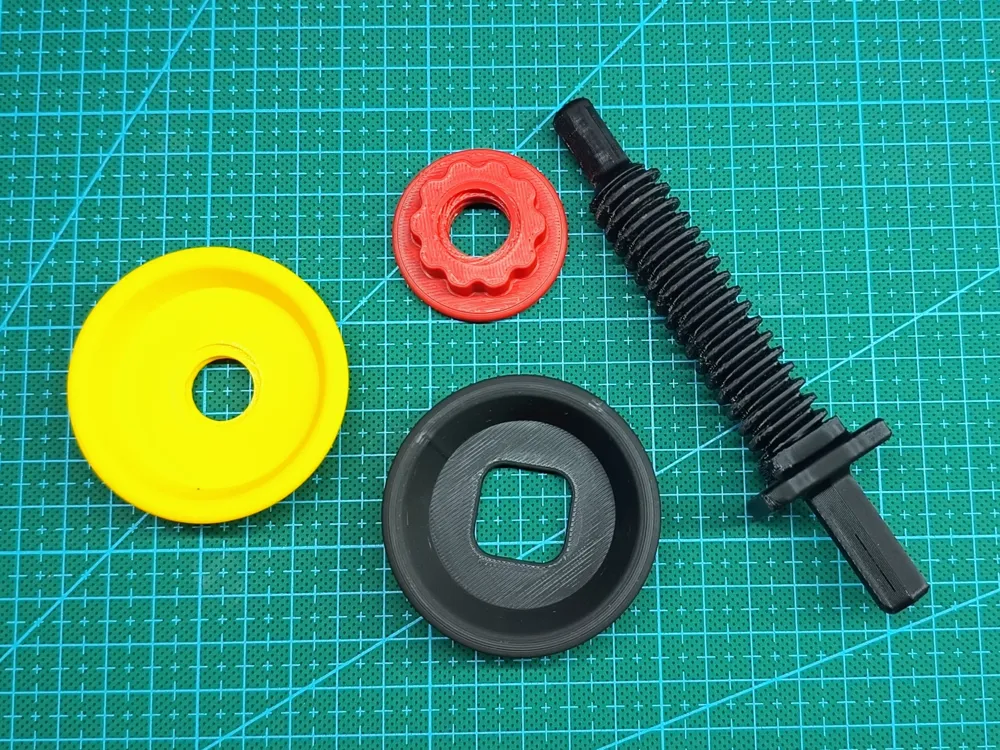 Spool winder for cordless screwdriver by Jakub Lattenberg MakerWorld ...