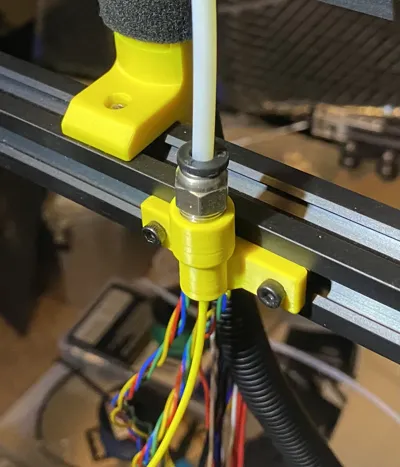 Filament guide for 2020 extrusion by Daryl Bateman - MakerWorld