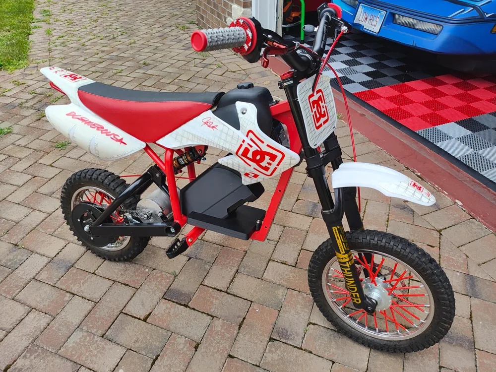 Razor MX650 Silverfish battery 75100 pro v2 VESC by homer4evr - MakerWorld