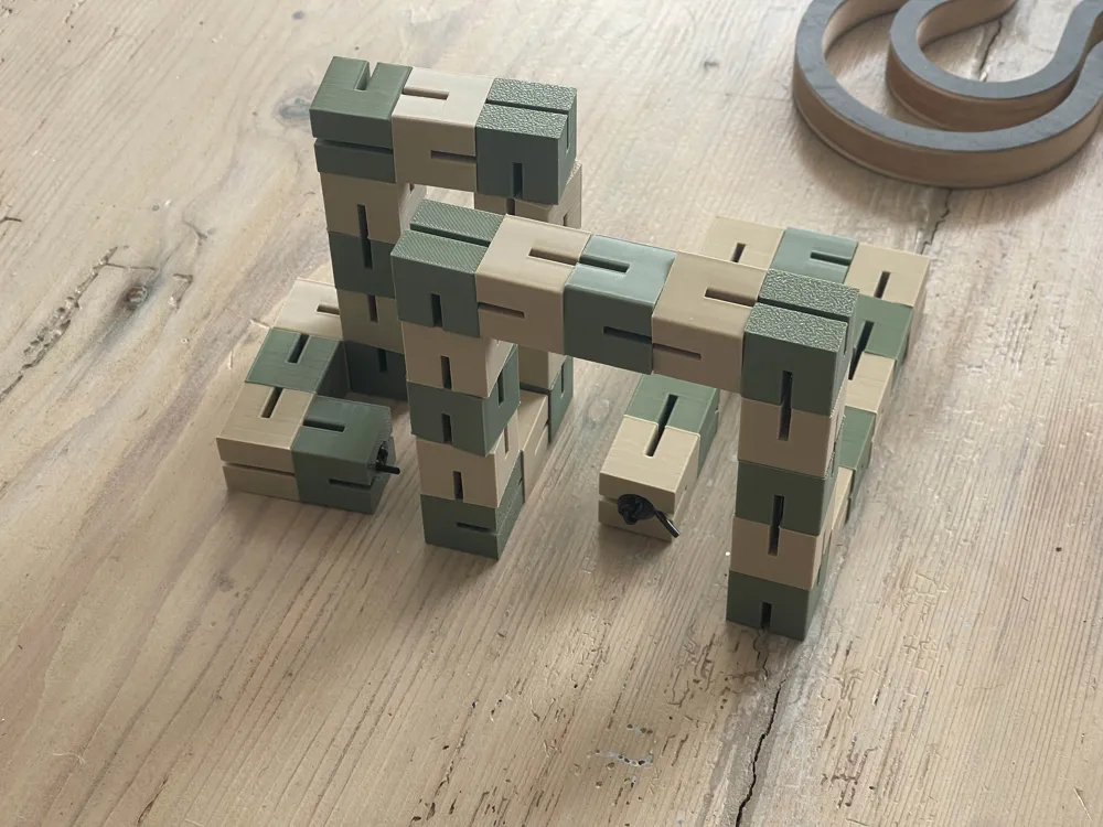 Twist’n’Cube – Articulated Fidget Toy by AlphaOne MakerWorld: Download ...