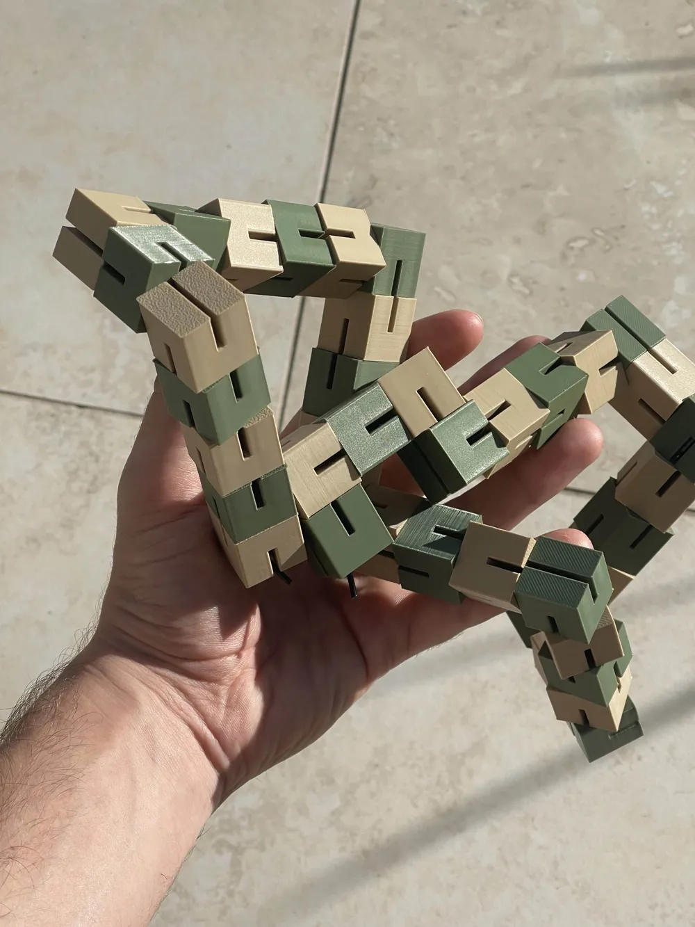 Twist’n’Cube – Articulated Fidget Toy by AlphaOne MakerWorld: Download ...