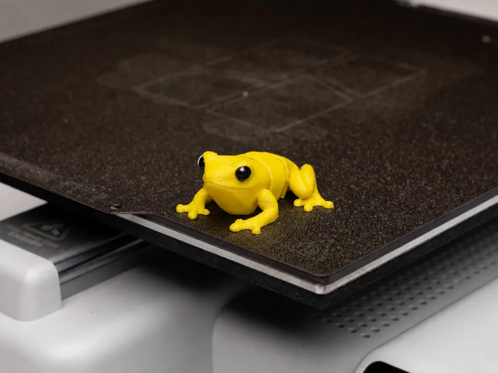 Tiny Articulated Frog - Free 3D Print Model - MakerWorld