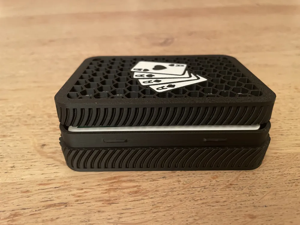 Playcards Box - Free 3D Print Model - MakerWorld