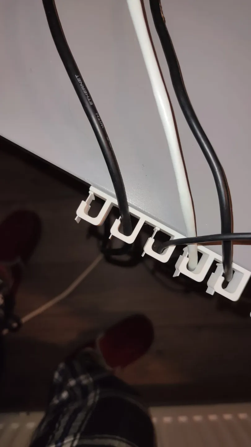 Cable seperator with movable closing gates by sacation - MakerWorld