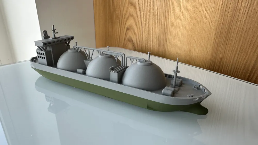 LNG Cargo Ship - Free 3D Print Model - MakerWorld