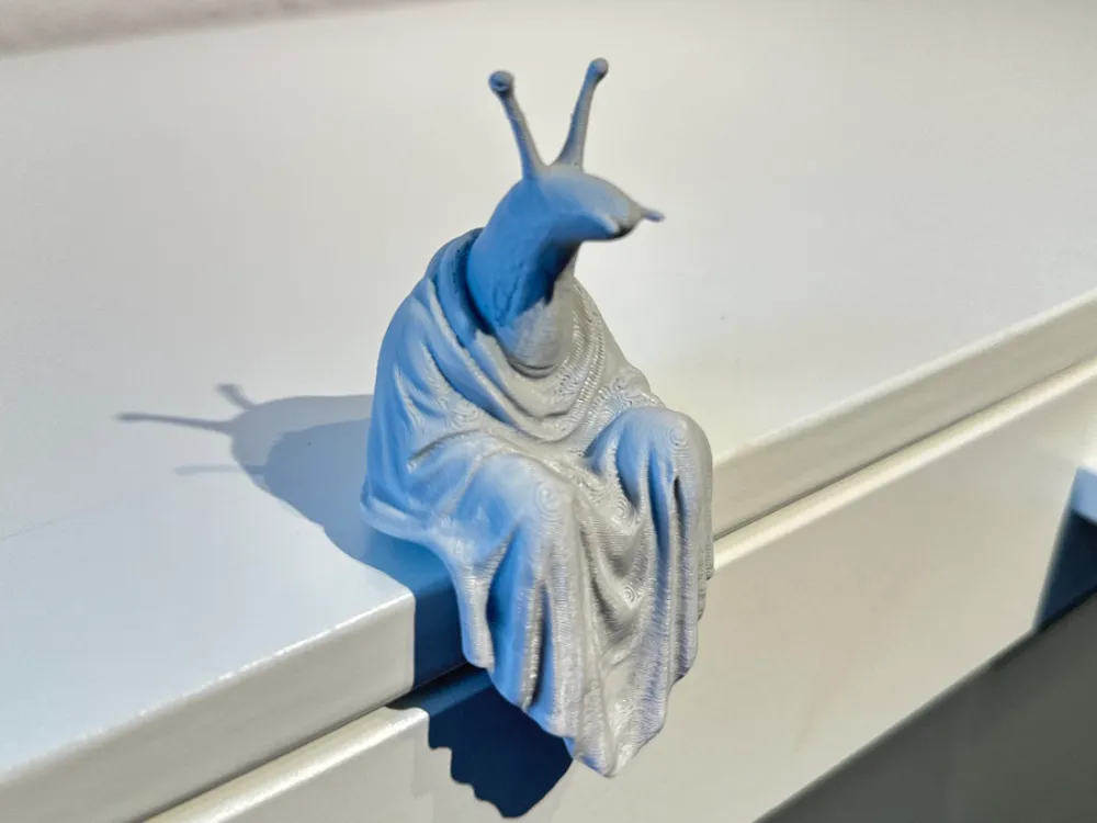 Spooky Snail – mystical Shelf Sitter Snail - Free 3D Print Model - MakerWorld