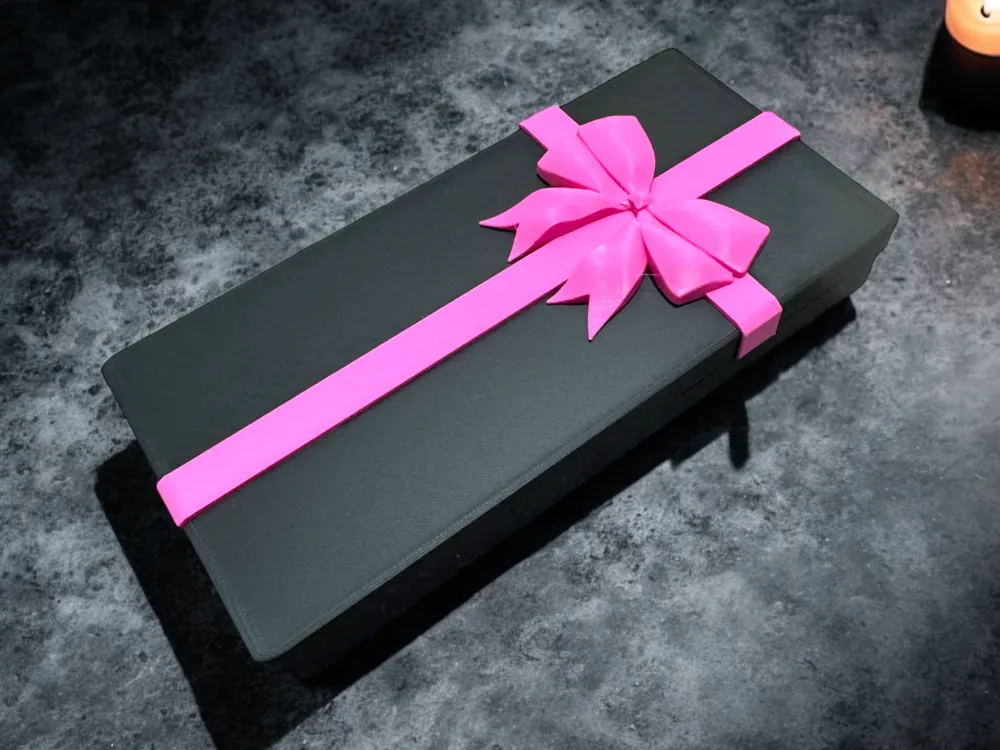 Squid Game inspired black Gift box + pink ribbon by G.in.wonderland ...