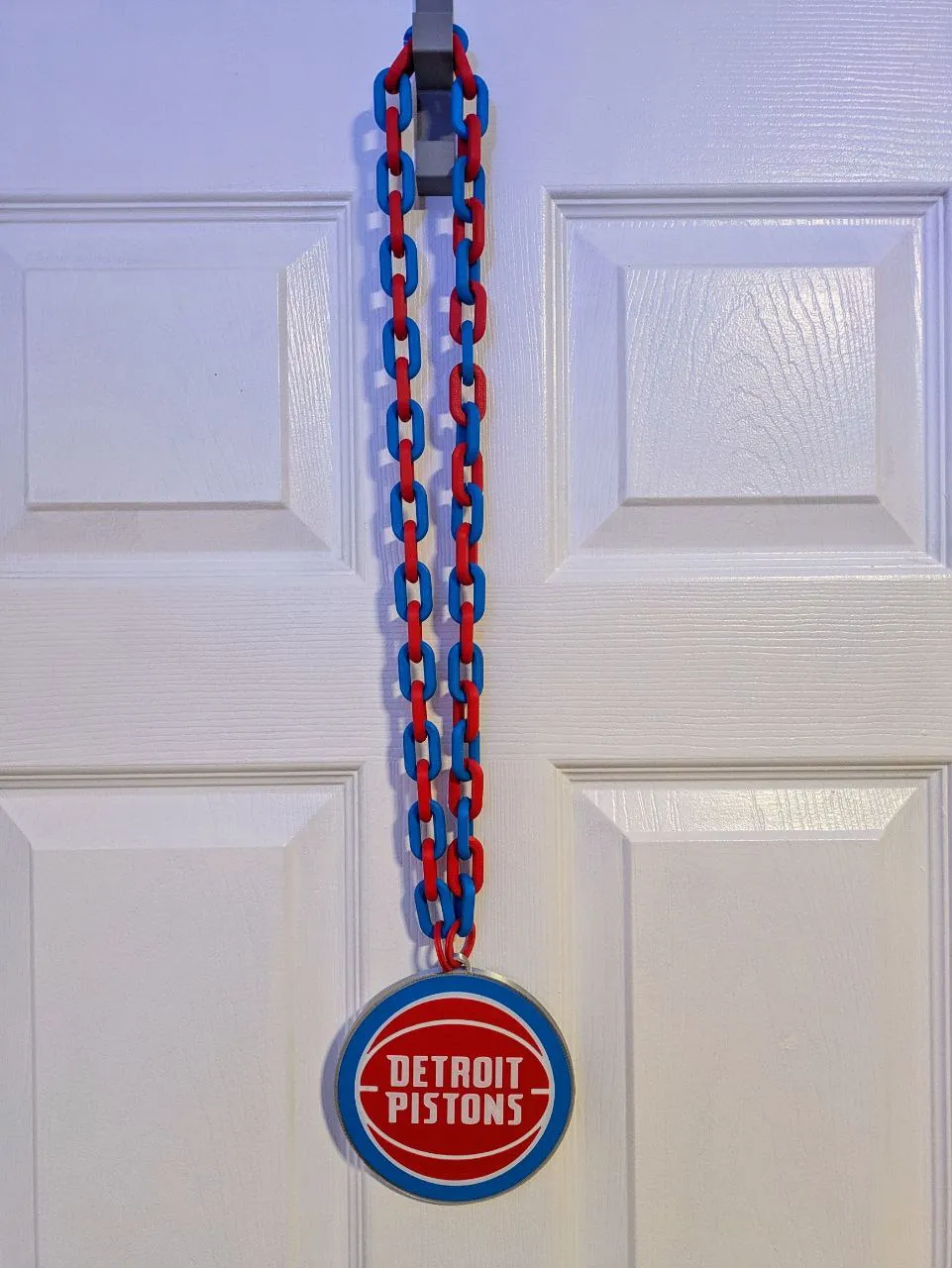 Detroit Pistons NBA Logo Chain (fits A1 mini) by Taa Design - MakerWorld