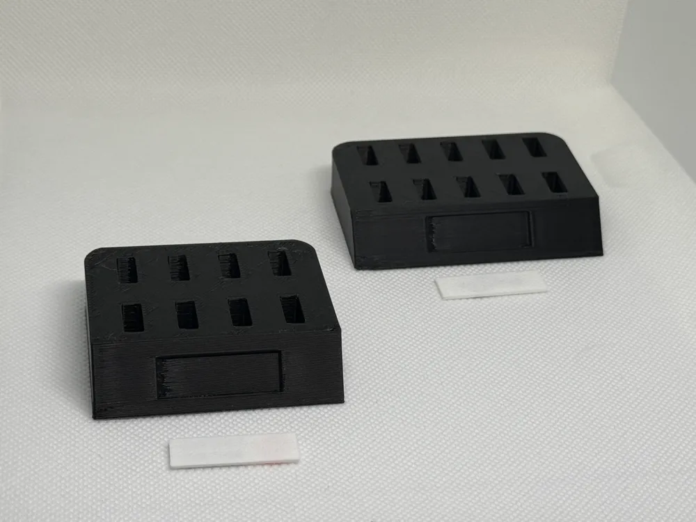 USB Holder with Label by Humnarr - MakerWorld