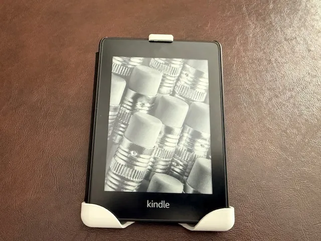 Kindle Paperwhite Reading Grip (Gen 7, 10, 11, 12) - Free 3D Print ...