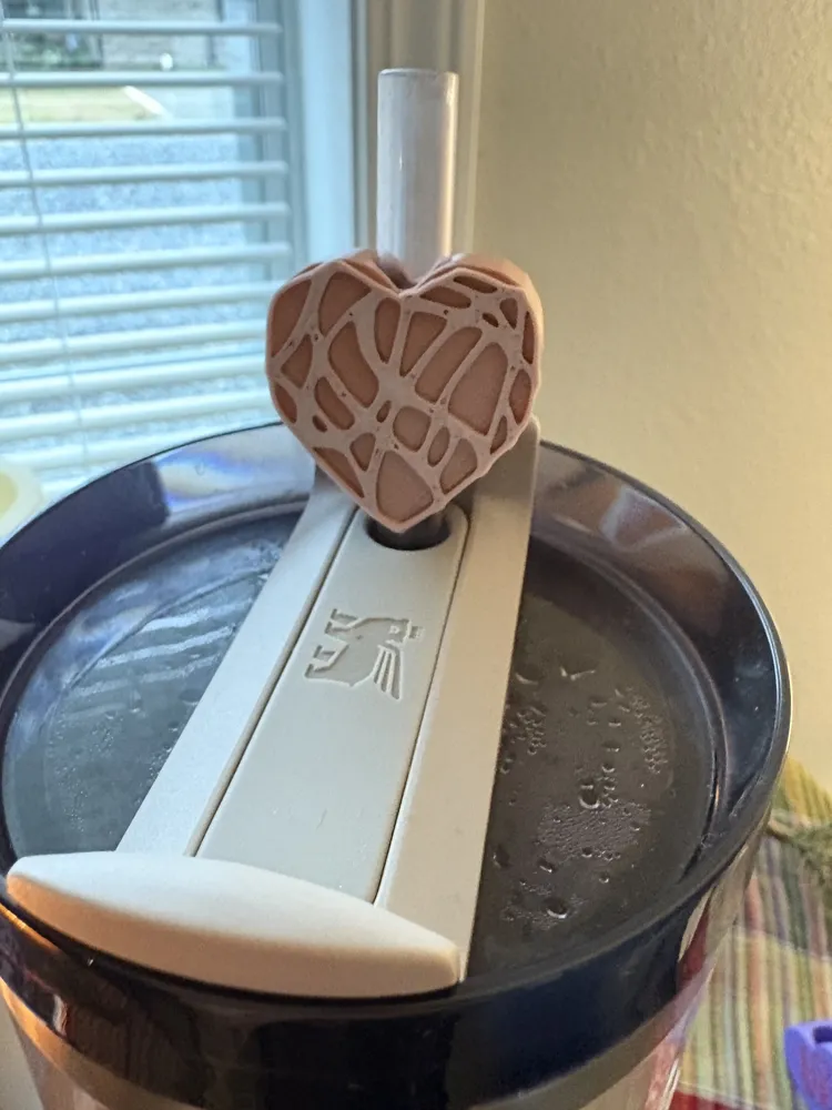 Debbie cake 情人节心形吸管装饰 10mm - 免费 3D 打印模型 - MakerWorld