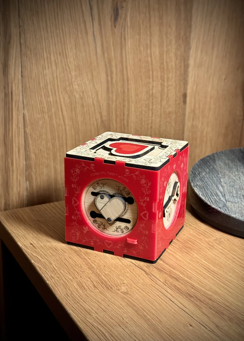 Hearts Unlocked - Mechanical Puzzle Box - Free 3D Print Model - MakerWorld