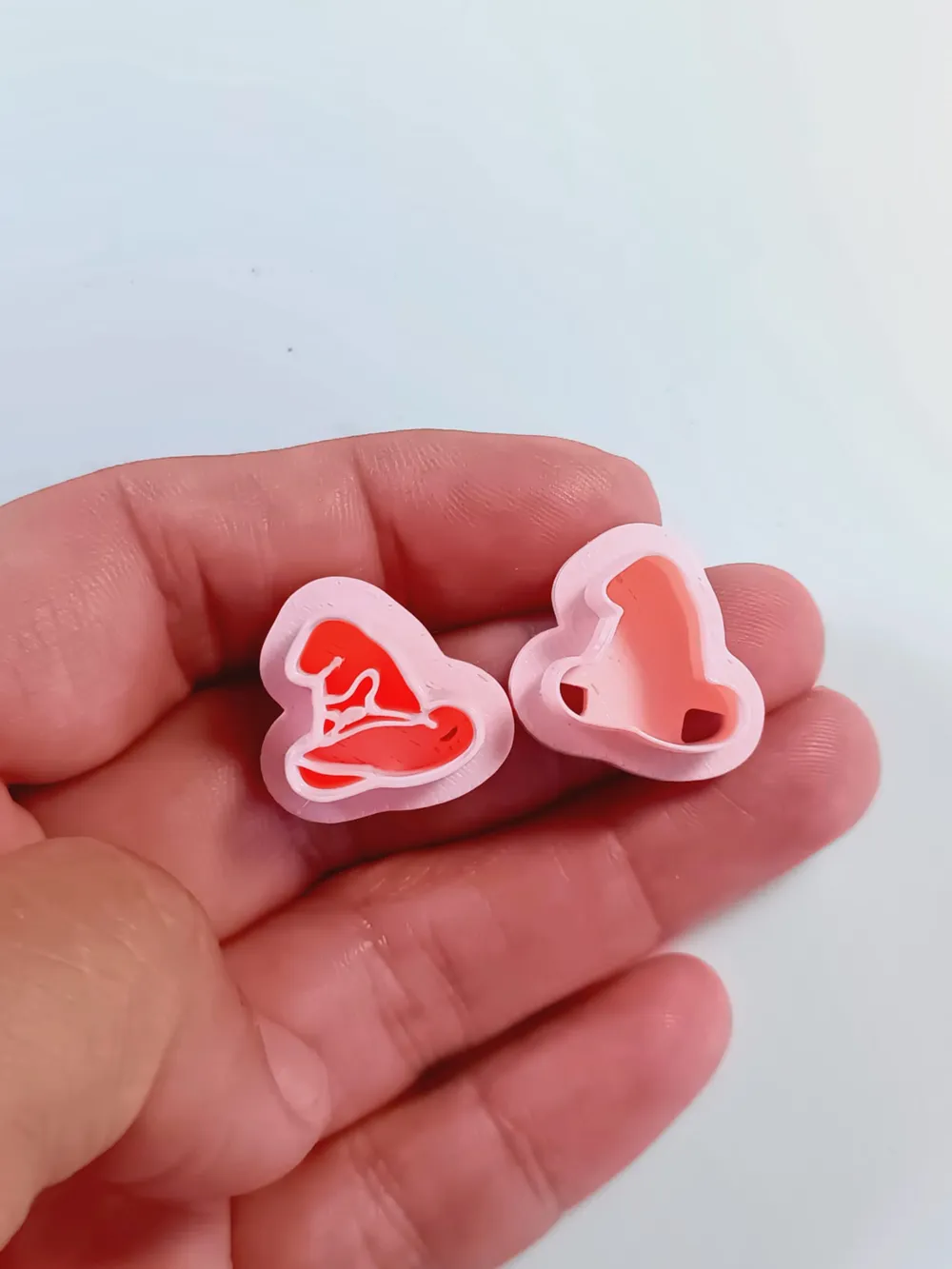 Mini Sorting Hat Cutter by Art_Mary MakerWorld: Download Free 3D Models