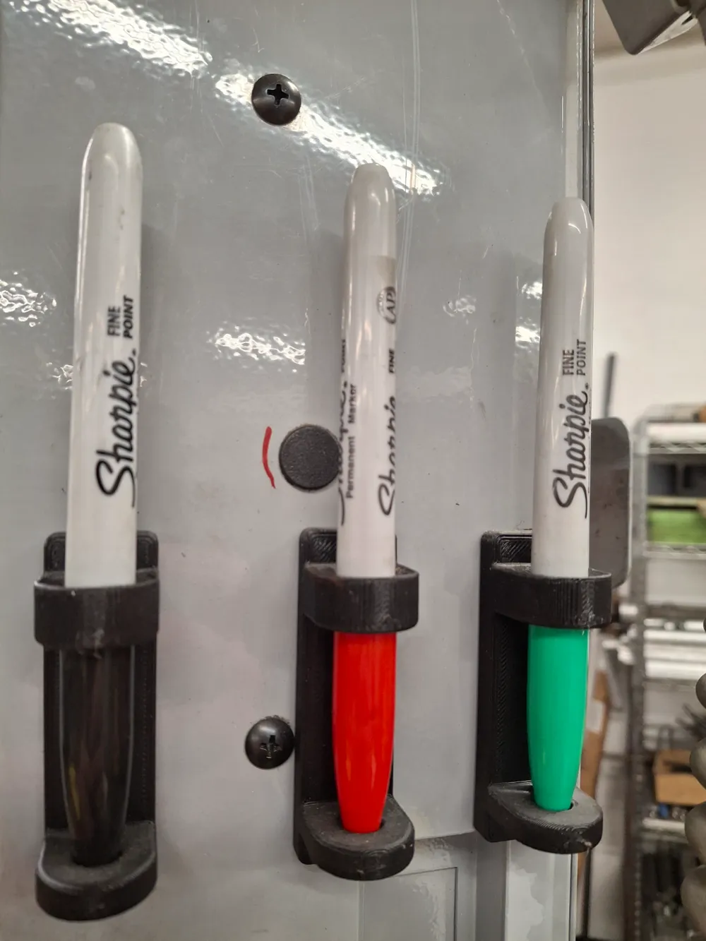 Sharpie Holder by Hefner - MakerWorld