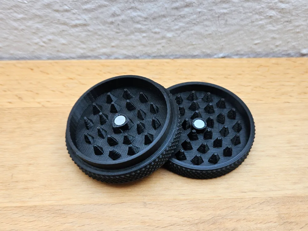 Small Weed/Herb Grinder with Magnet - Free 3D Print Model - MakerWorld