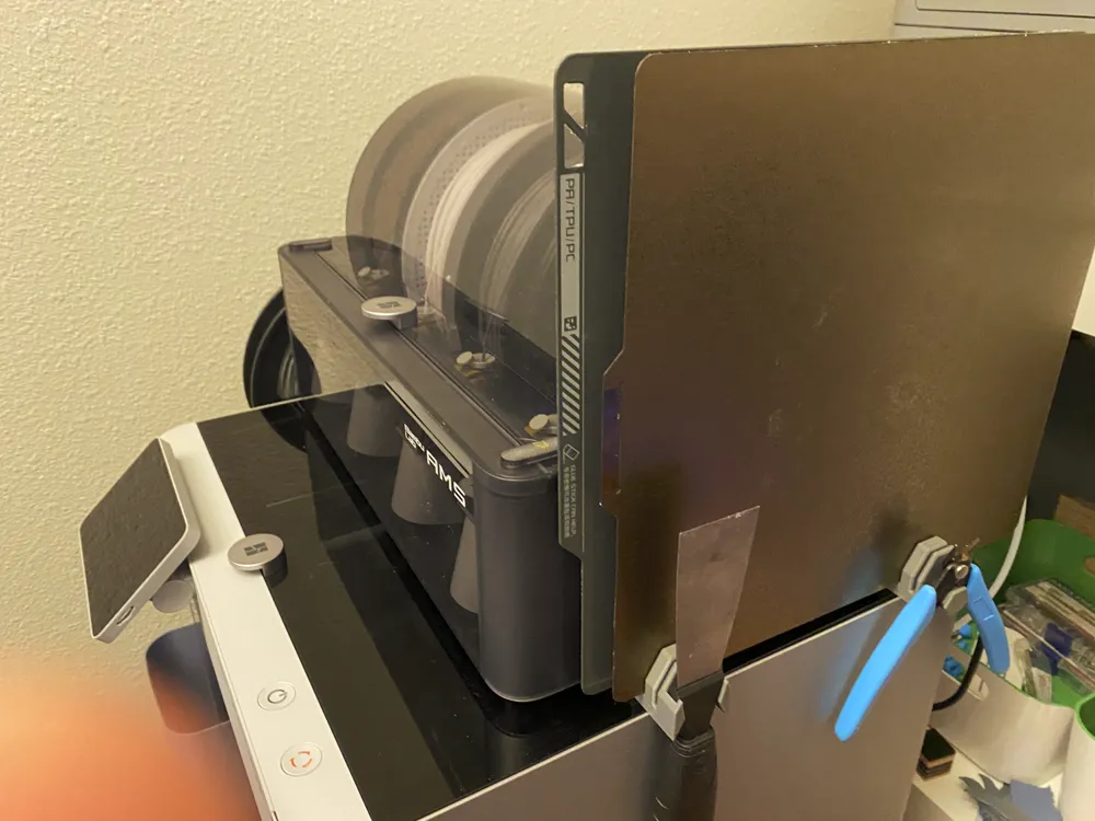 AMS side buildplate holder for X1c and P1S by MottN. - MakerWorld