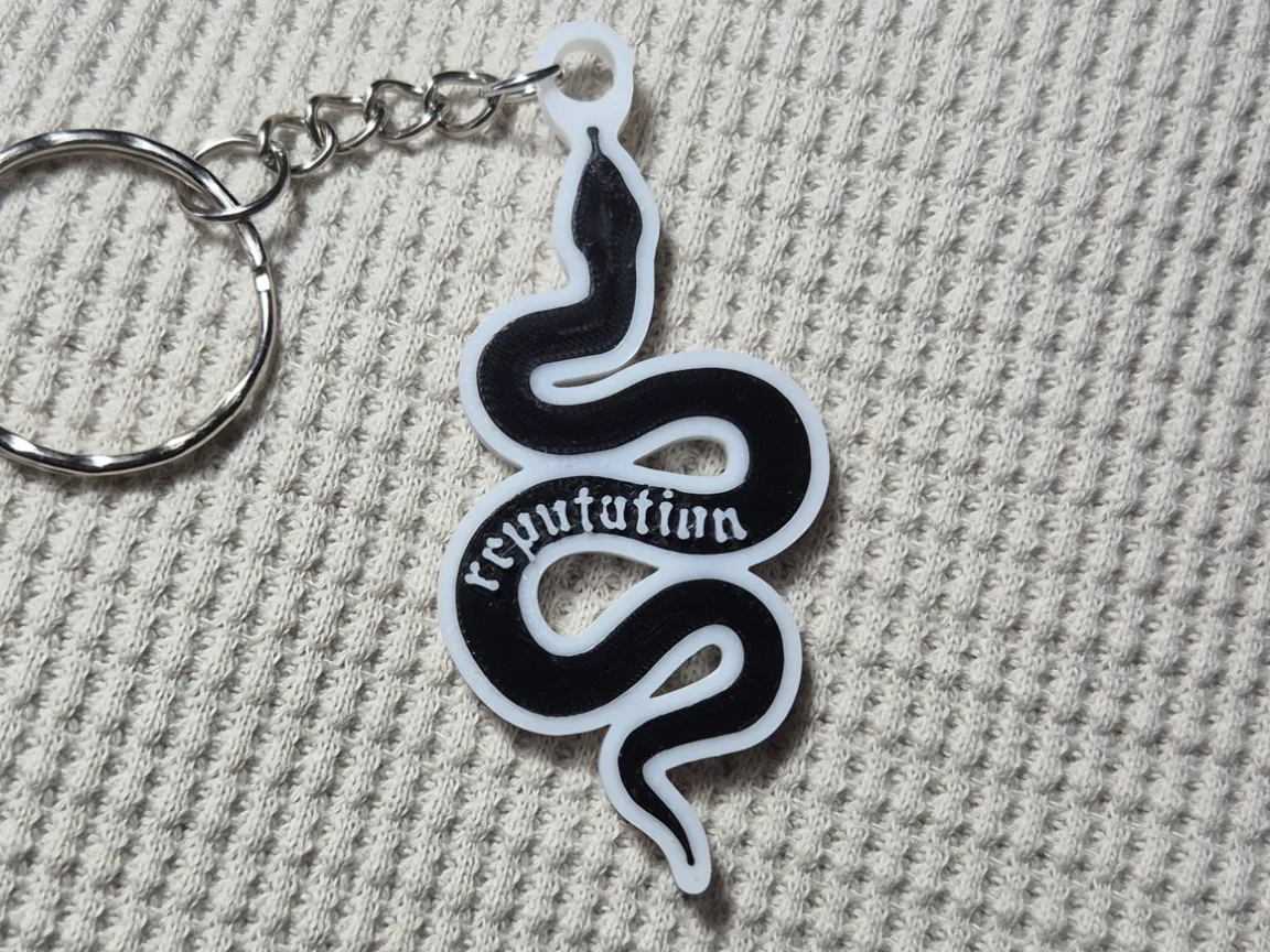 Keychain Taylor Swift Reputation snake - Free 3D Print Model - MakerWorld
