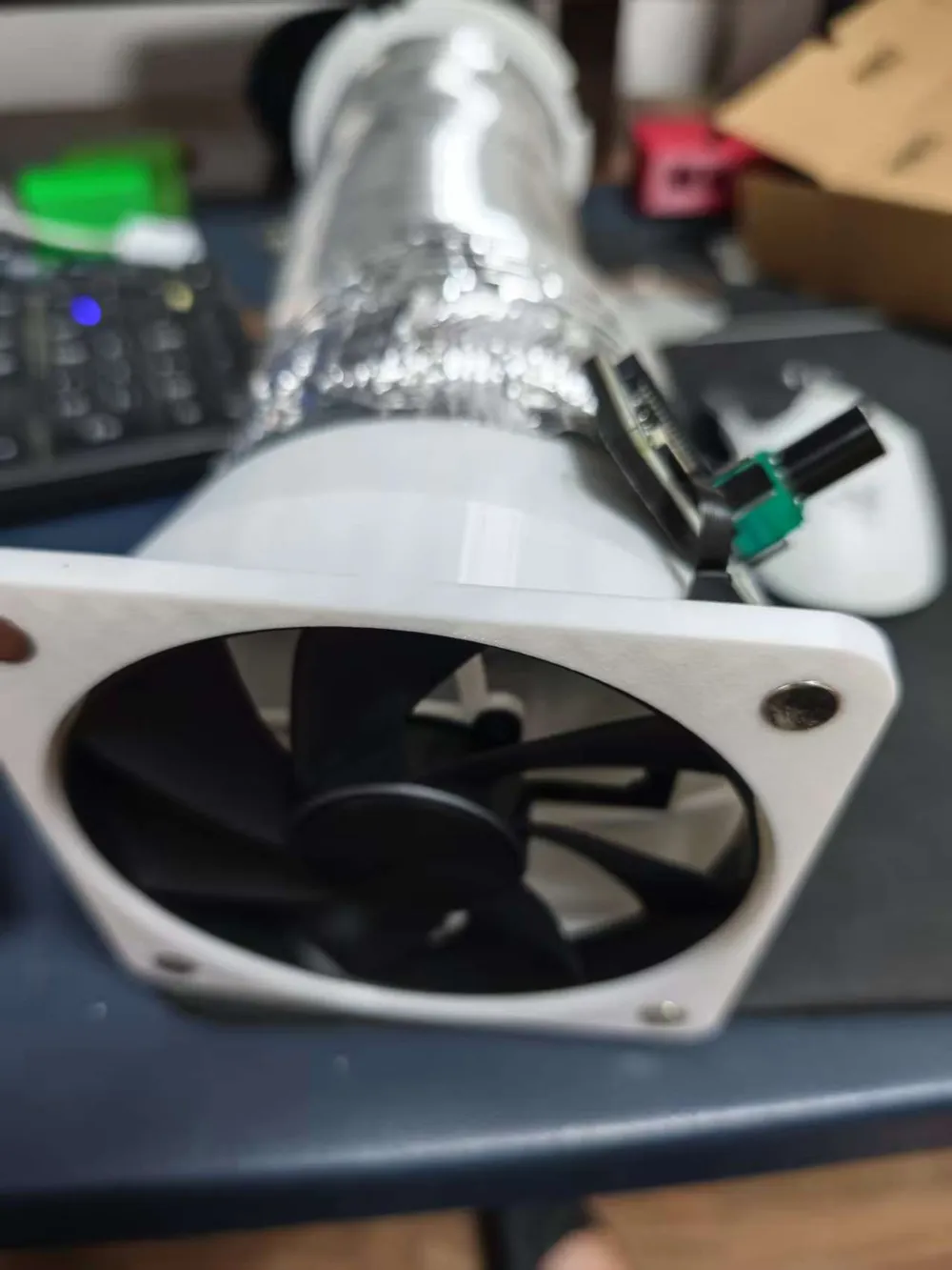 P1S/X1 compatible 4090 reverse-flow fan exhaust system with magnetic ...