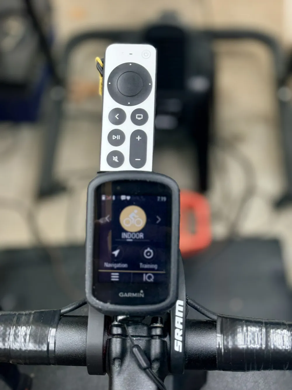 Apple TV 4K 训练器遥控器保护套带挂绳 - 免费 3D 打印模型 - MakerWorld