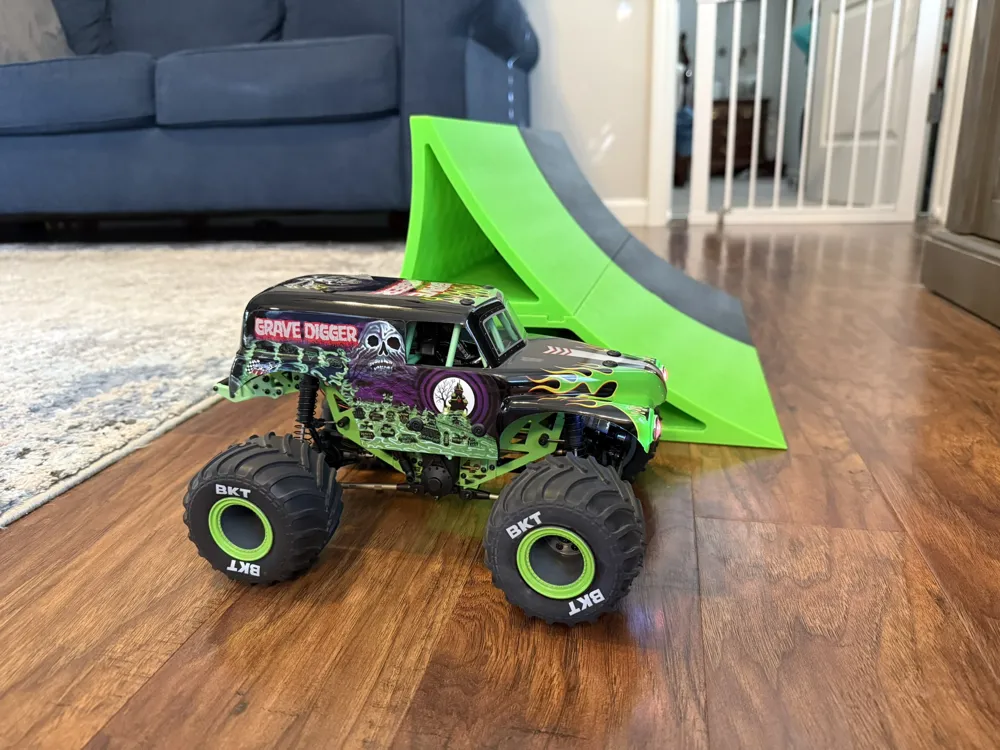 MONSTER TRUCK BACKFLIP/LAUNCH RAMP A1,P,& X SERIES - Free 3D Print ...