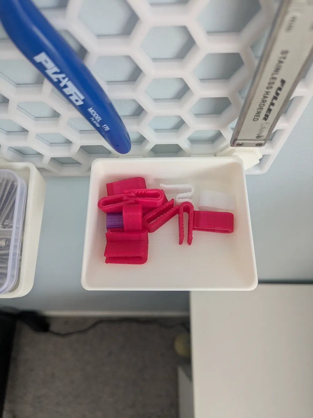 HSW Bin - Honeycomb Storage Wall Remixed by Jamlam MakerWorld: Download Free 3D Models